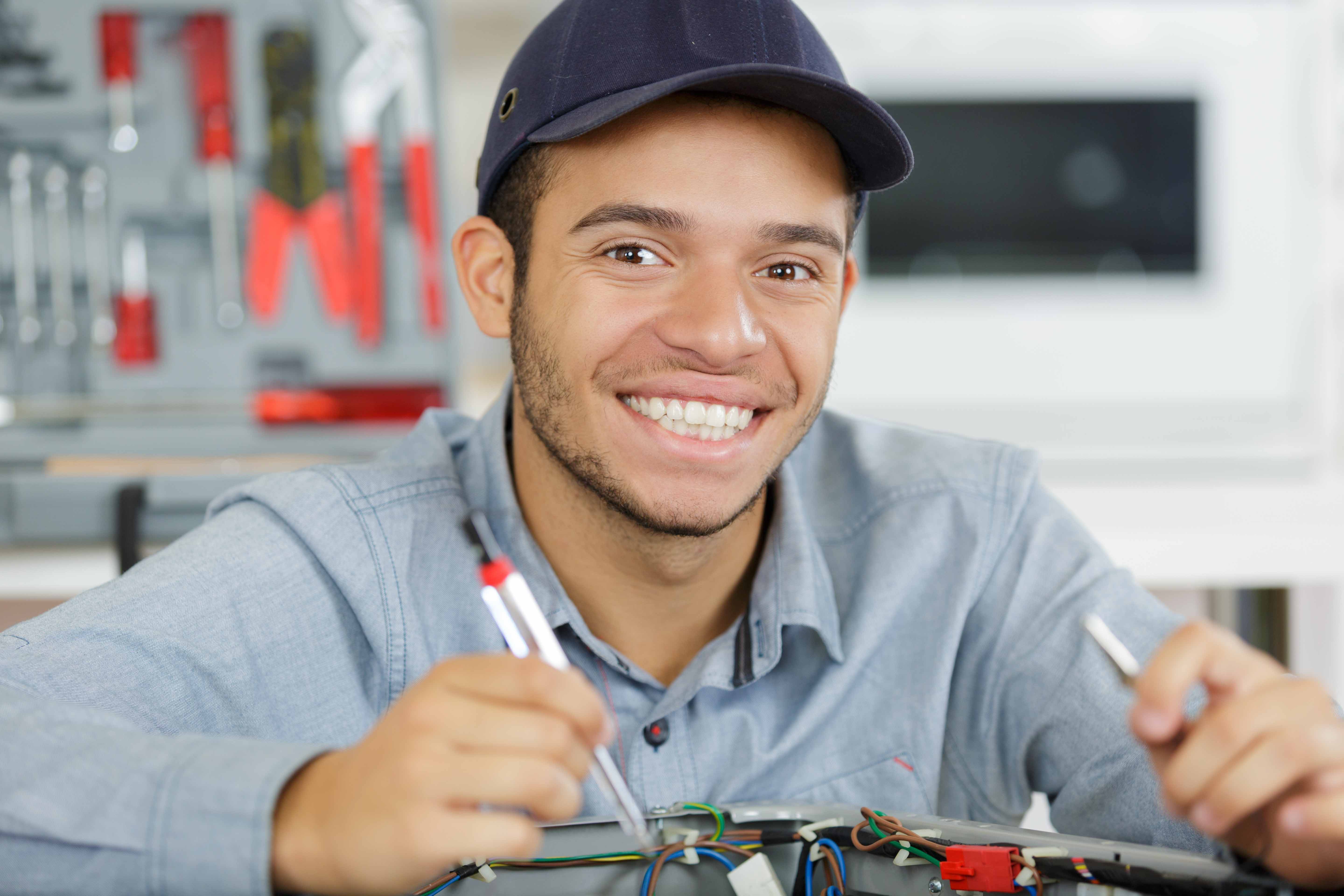 Minimum Wages, Living Wages and Labour Law Around the World ...